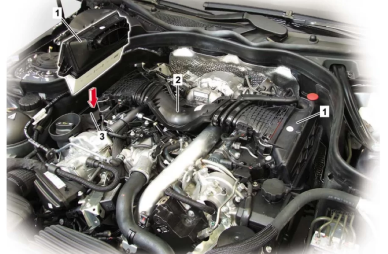 Mercedes OM642 Engine Guide: Issues & Service Tips
